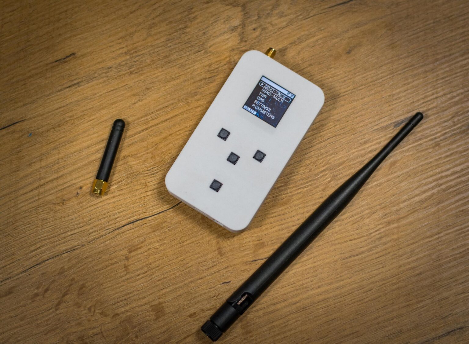 GLAMOS Walker - world's best LoRaWAN field tester | GLAMOS